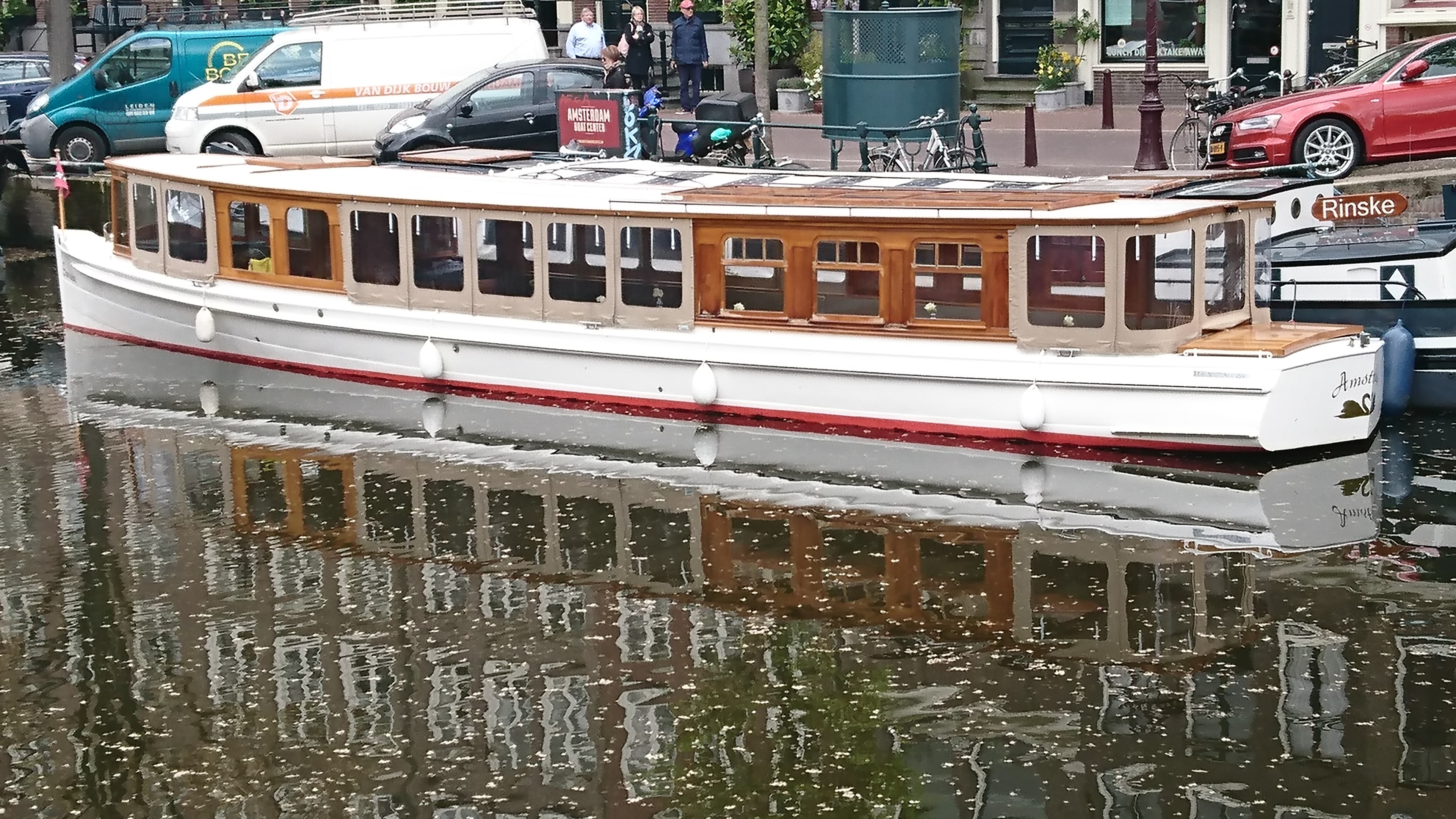 Boats of Amsterdam: Tour Boats | The Adventures of Lorie and Brian Groth