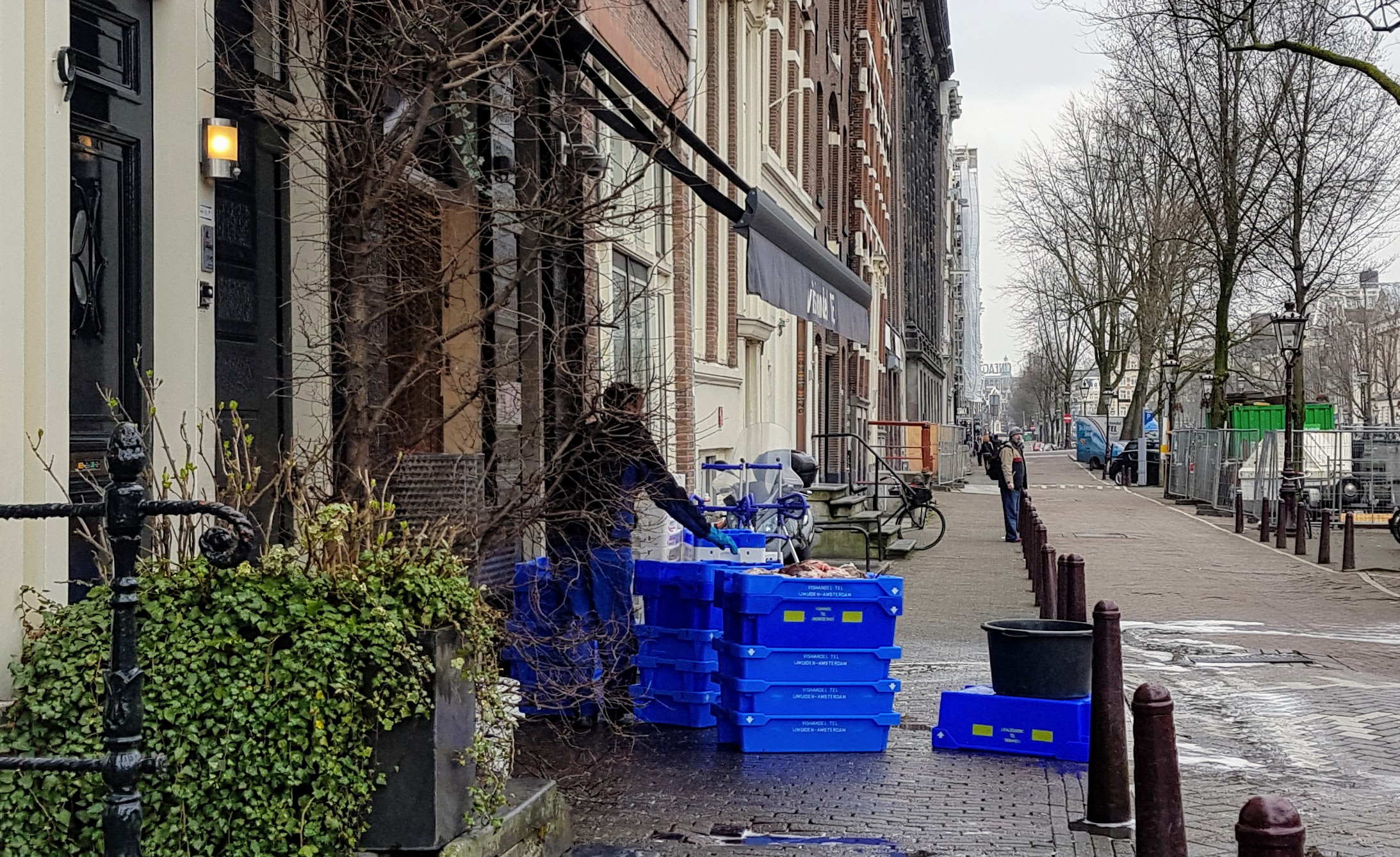 30 Everyday Things in Amsterdam: (2) Your local fish stand | The ...