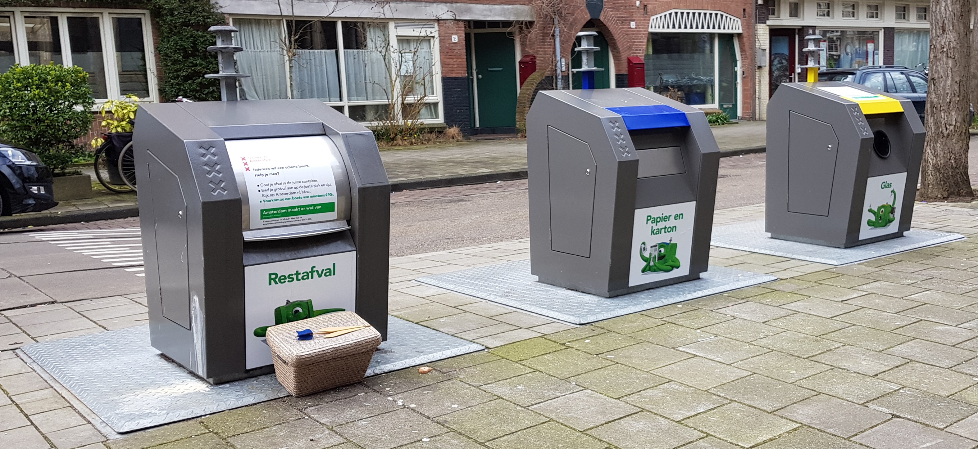 30 Everyday Things in Amsterdam: (14) Where to put your garbage and ...